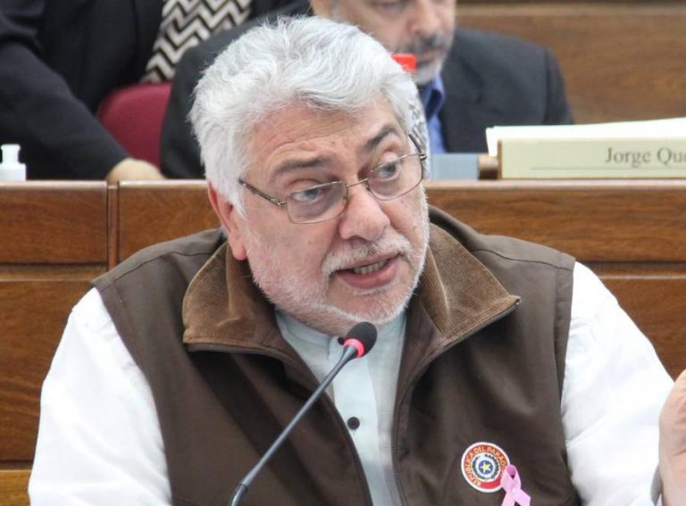 Ex presidente de Paraguay, Fernando Lugo, en coma por ACV