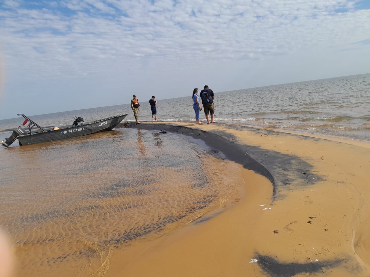 El río Paraná tapó las dunas de San Cosme y Damián en Paraguay